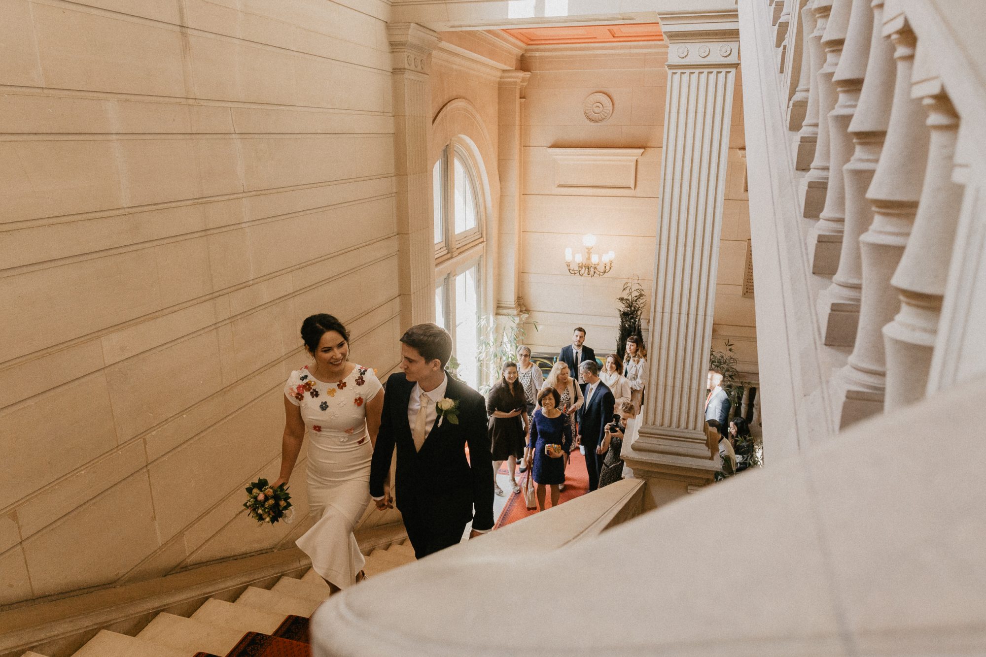 Photographe Mariage civil intime à la Mairie du 16ème, Paris