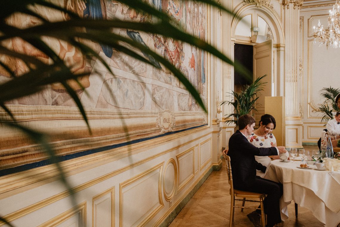 Photographe Mariage civil intime à la Mairie du 16ème, Paris