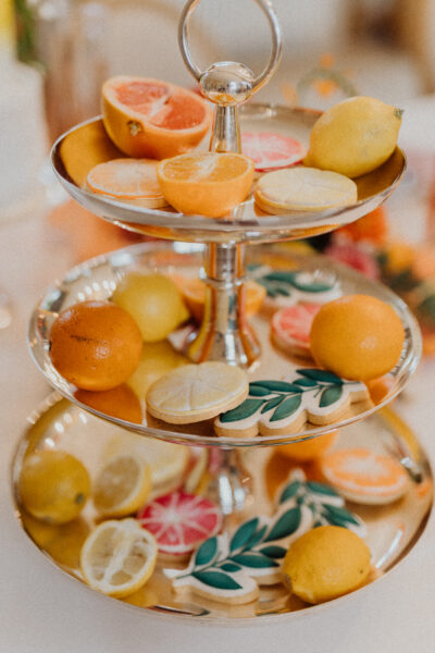 Unique colorful elopement wedding ideas - Citrus theme